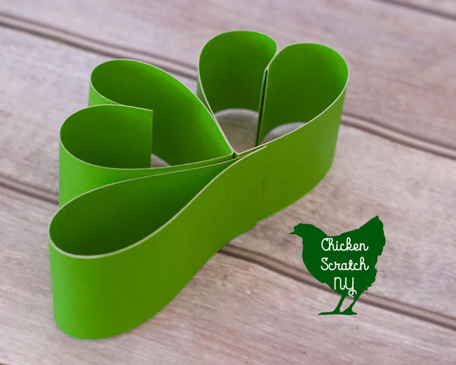 Easy DIY Paper Shamrocks